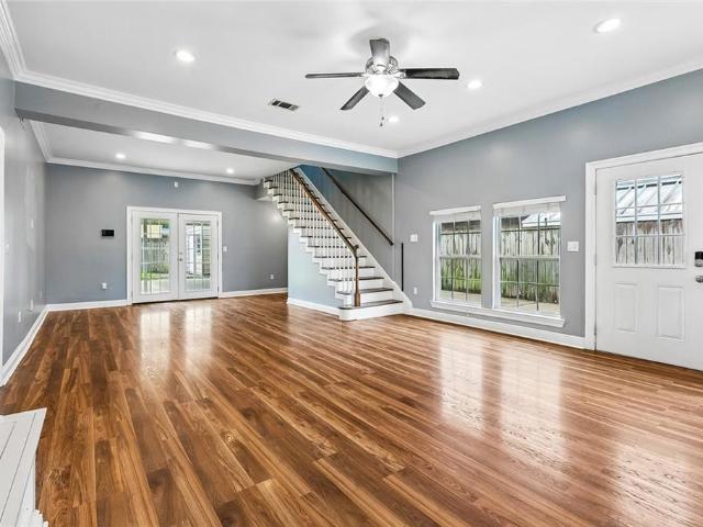 2804 Earl Drive