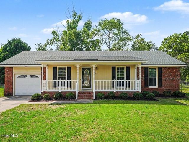 2804 Empire Ct, Fayetteville, NC 28306