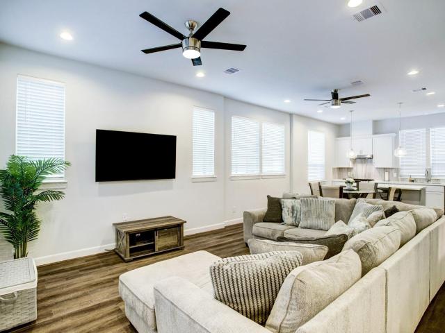 2804 Grand Fountains Dr, Unit C, Houston, TX 77054 | Compass