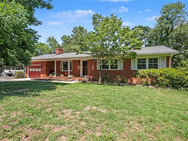 2804 Keck Dr, Burlington, NC 27215
