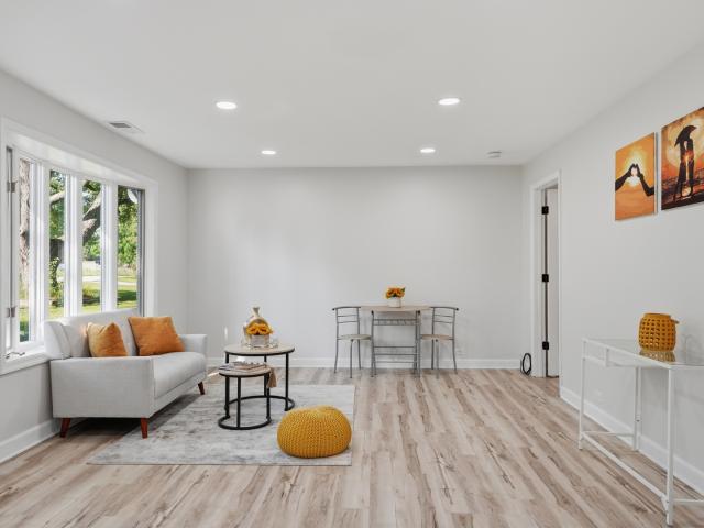 2804 Russett Road