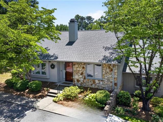 2804 Waters Edge Lane