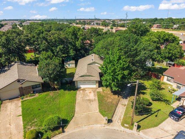 2804 Weston Dr, Denton, TX 76209