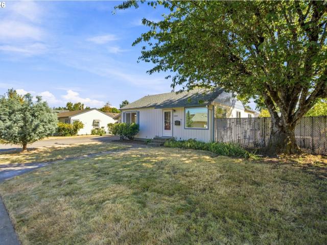 2804 18TH AVE