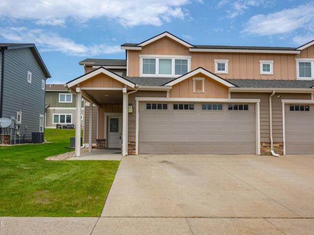 2804 27th St W, Williston, ND 58801