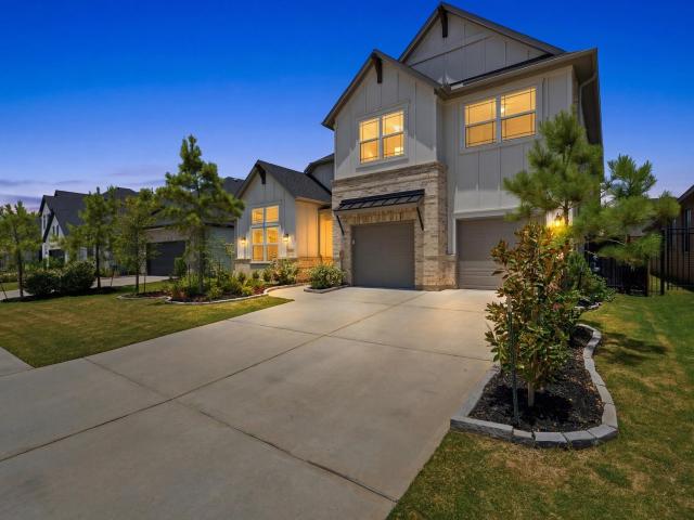 28053 Willow Glen Drive
