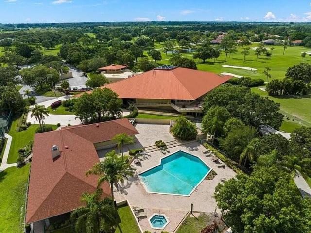 2805 Bent Pine Dr, Fort Pierce, FL 34951 | MLS #B26000