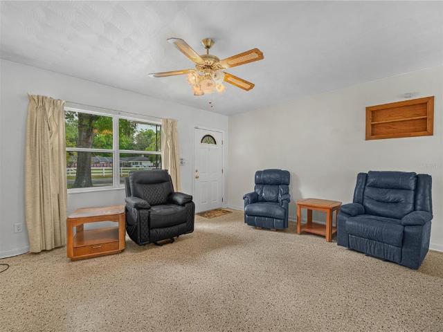 2805 Blain Acres Rd, Plant City, FL 33563 | Compass
