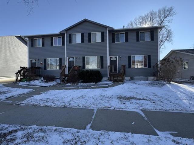 2805 E Bragstad Dr, Sioux Falls, SD 57103
