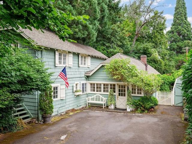 2805 Glenmorrie Dr, Lake Oswego, OR 97034