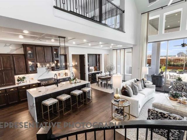 2805 Half Moon Way