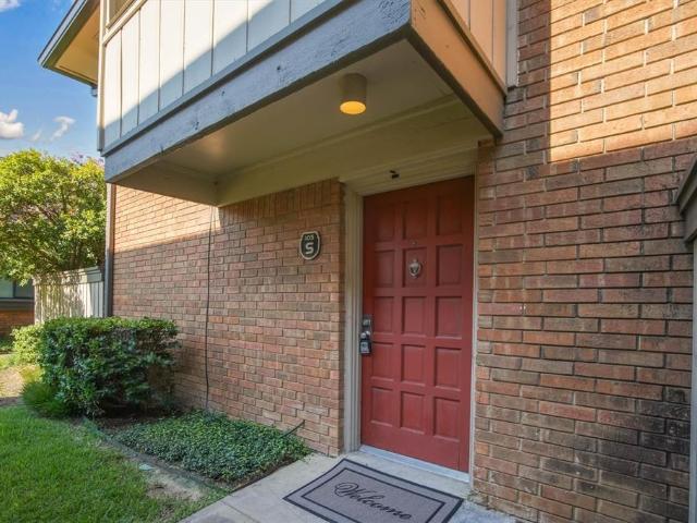 2805 Lineville Drive # 105