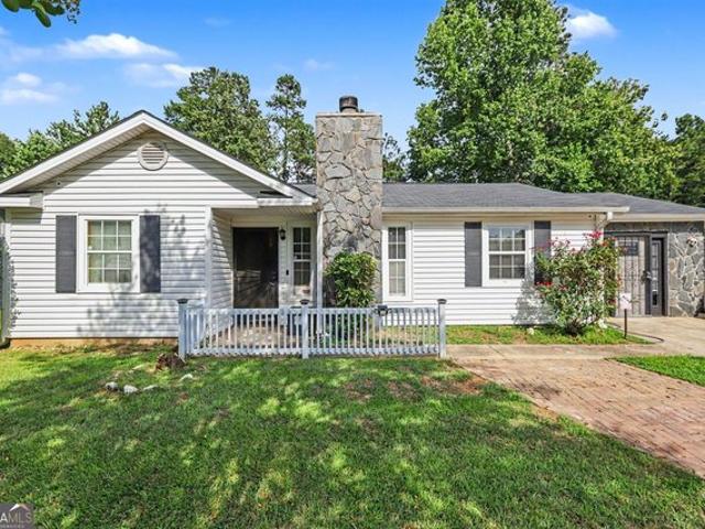 2805 Robinson Wood Dr, Riverdale, GA 30296