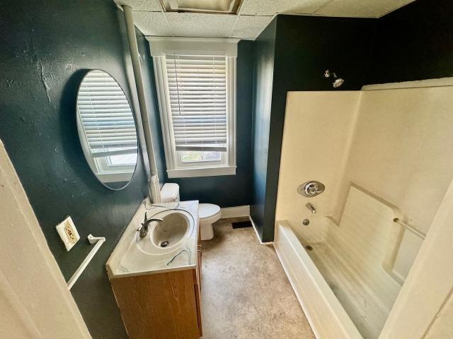 2805 South 4th Street 1 Bedroom Apartment for Rent at 2805 S 4th St, Louisville, KY 40208 South Louisville