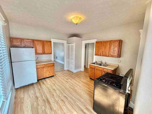 2805 South 4th Street 1 Bedroom Apartment for Rent at 2805 S 4th St, Louisville, KY 40208 South Louisville