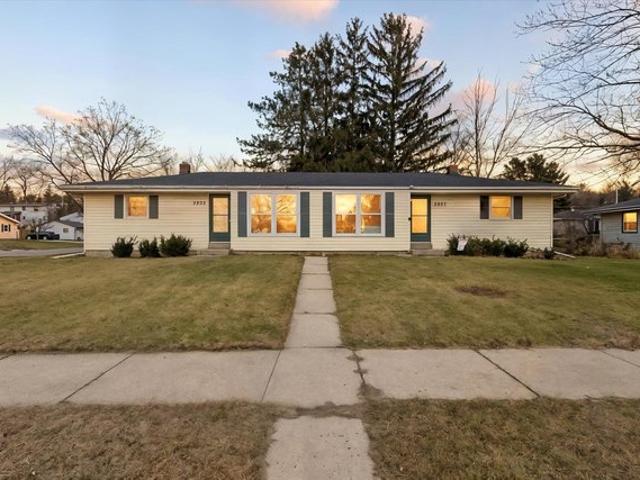2805 2 Mohican Rd, Janesville, WI 53545