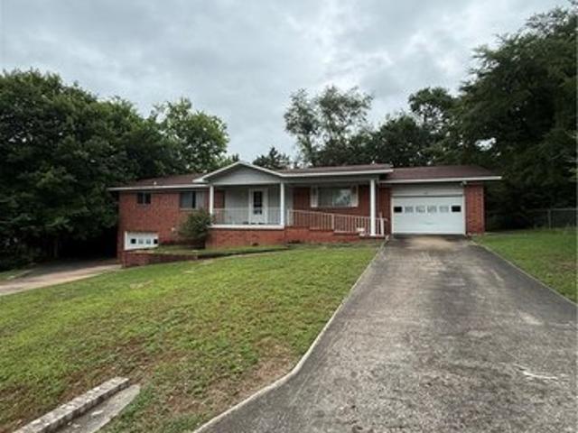 2806 N Frankfort Ave, Russellville, AR 72802