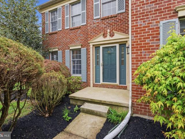 2806 Nighthawk Circle