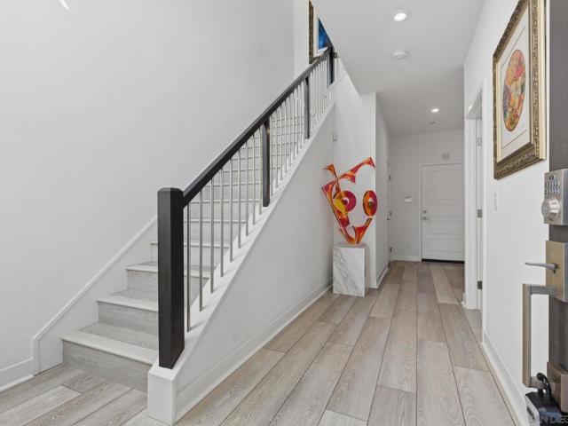 2806 Avella Cir