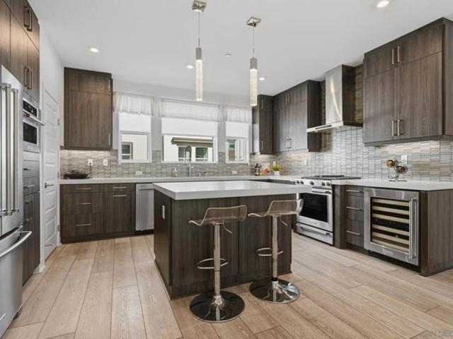 2806 Avella Cir, San Diego, CA 92108