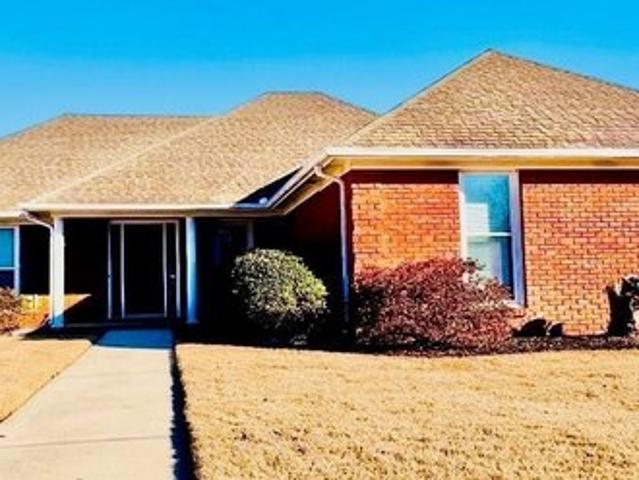 2806 Bristol Dr SW, Decatur, AL 35603