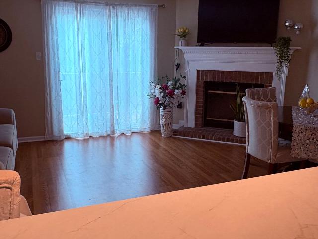 2806 Drake