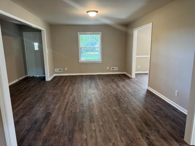 2806 Garrett Drive