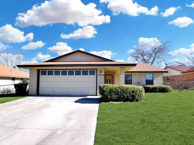 2806 Grasslands Dr, Killeen, TX 76549