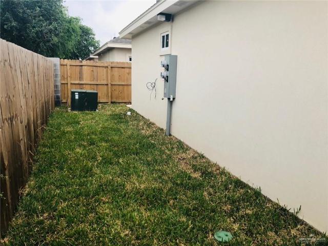 2806 Javalina Avenue 2