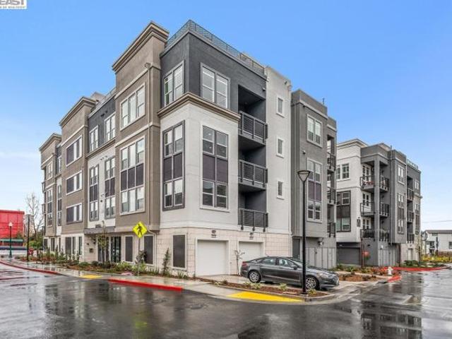 2806 Tradewind Ct, Alameda, CA 94501