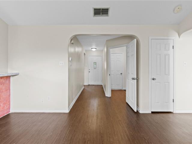 2806 Victoria Park Drive