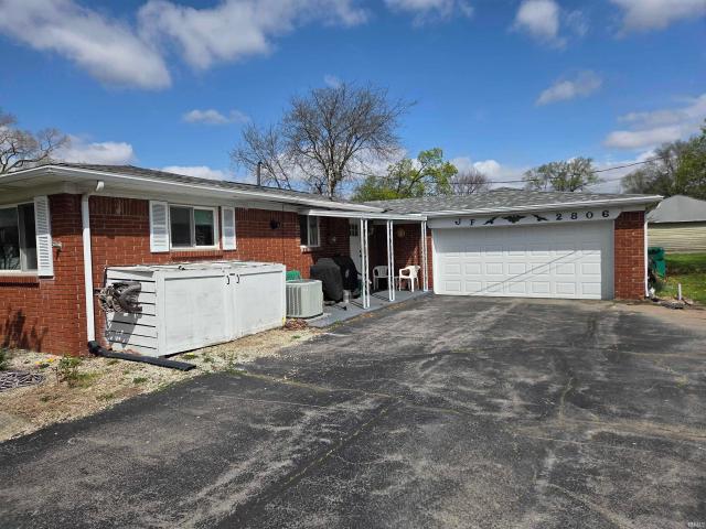 2806 W Sycamore St, Kokomo, IN 46901 | MLS #202612 | Compass