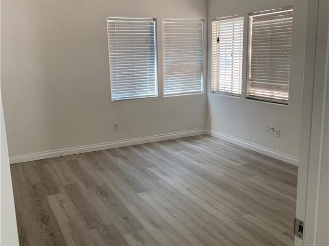28070 Avenida Maravilla