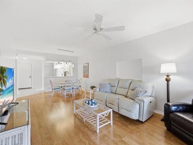 28072 Cavendish Ct Apt 2204, Bonita Springs, FL 34135