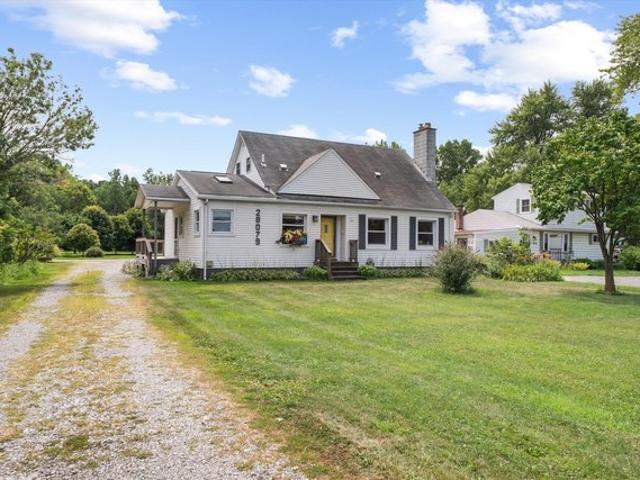 28079 Goddard Rd, Romulus, MI 48174