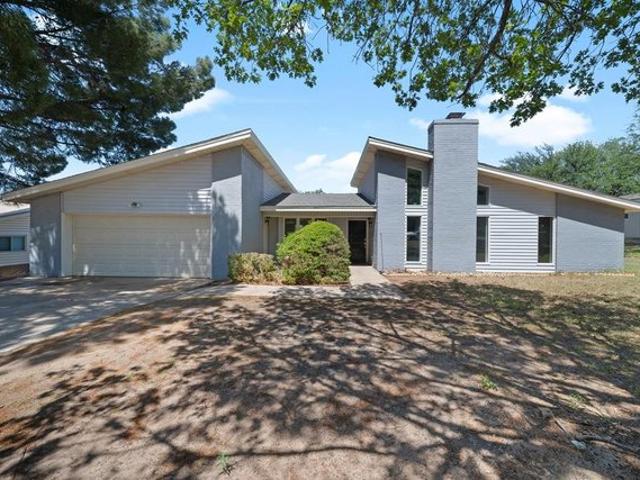 2807 Macauslan St, Big Spring, TX 79720