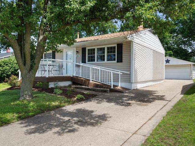 2807 N Lincoln Ave, Davenport, IA 52804
