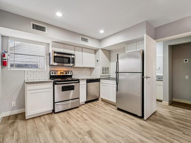 2807 Beauchamp Street 11