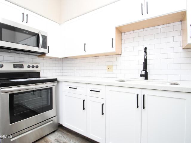 2807 E Paradise Lane # Apt 102