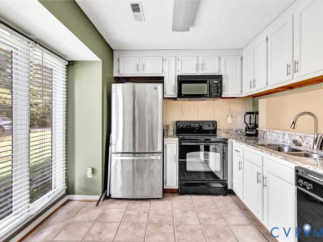 2807 Harbour Court 2807