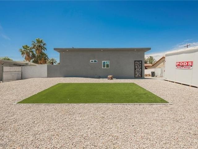 2807 Hermosa St, Las Vegas, NV 89169