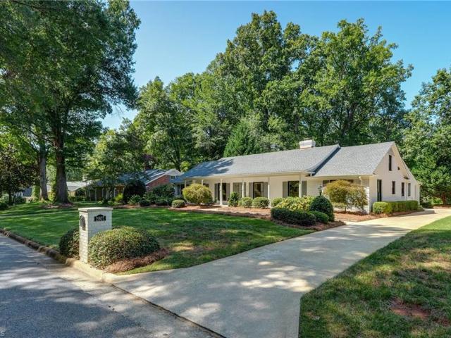 2807 Saint Regis Road