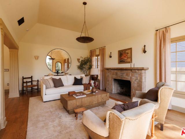 2807 Somerset Drive