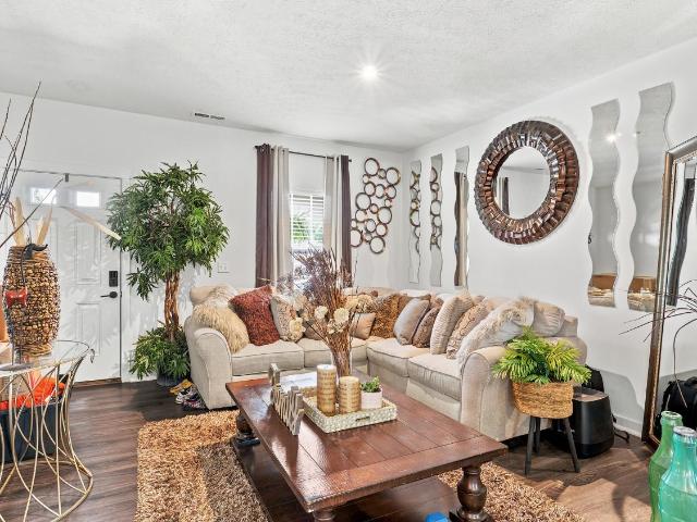 2807 Sovereign Drive