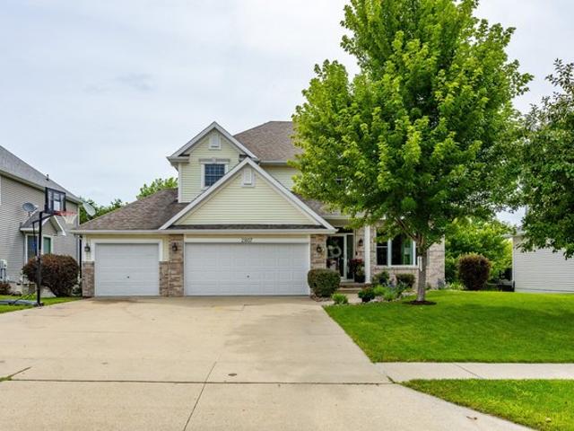 2807 th St, Urbandale, IA 50323