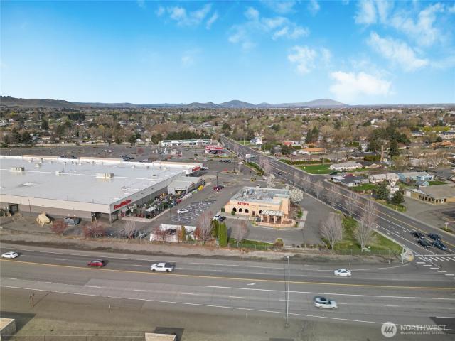 2807 W 10th Avenue