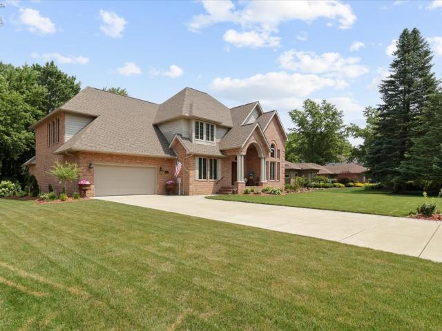 2807 Woodside Drive