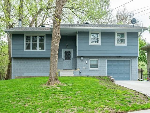 2807 64th St, Des Moines, IA 50322