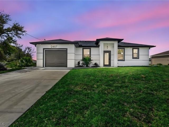 2807 74th St W, Lehigh Acres, FL 33971