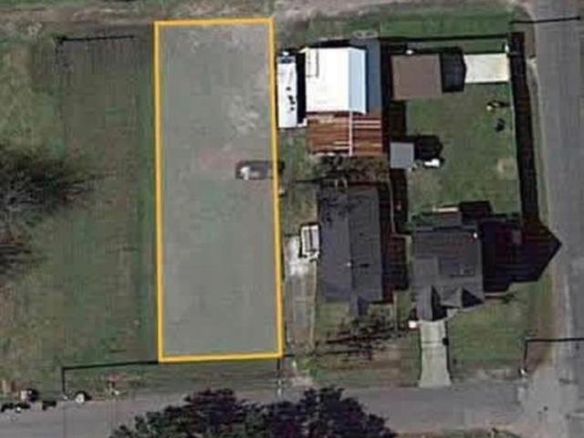 2808 Moore Ave, Bay City, TX 77414